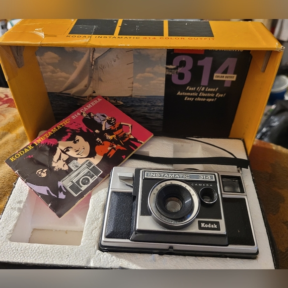 Kodak | Cameras, Photo & Video | Vintage Kodak Instamatic 34 Camera ...